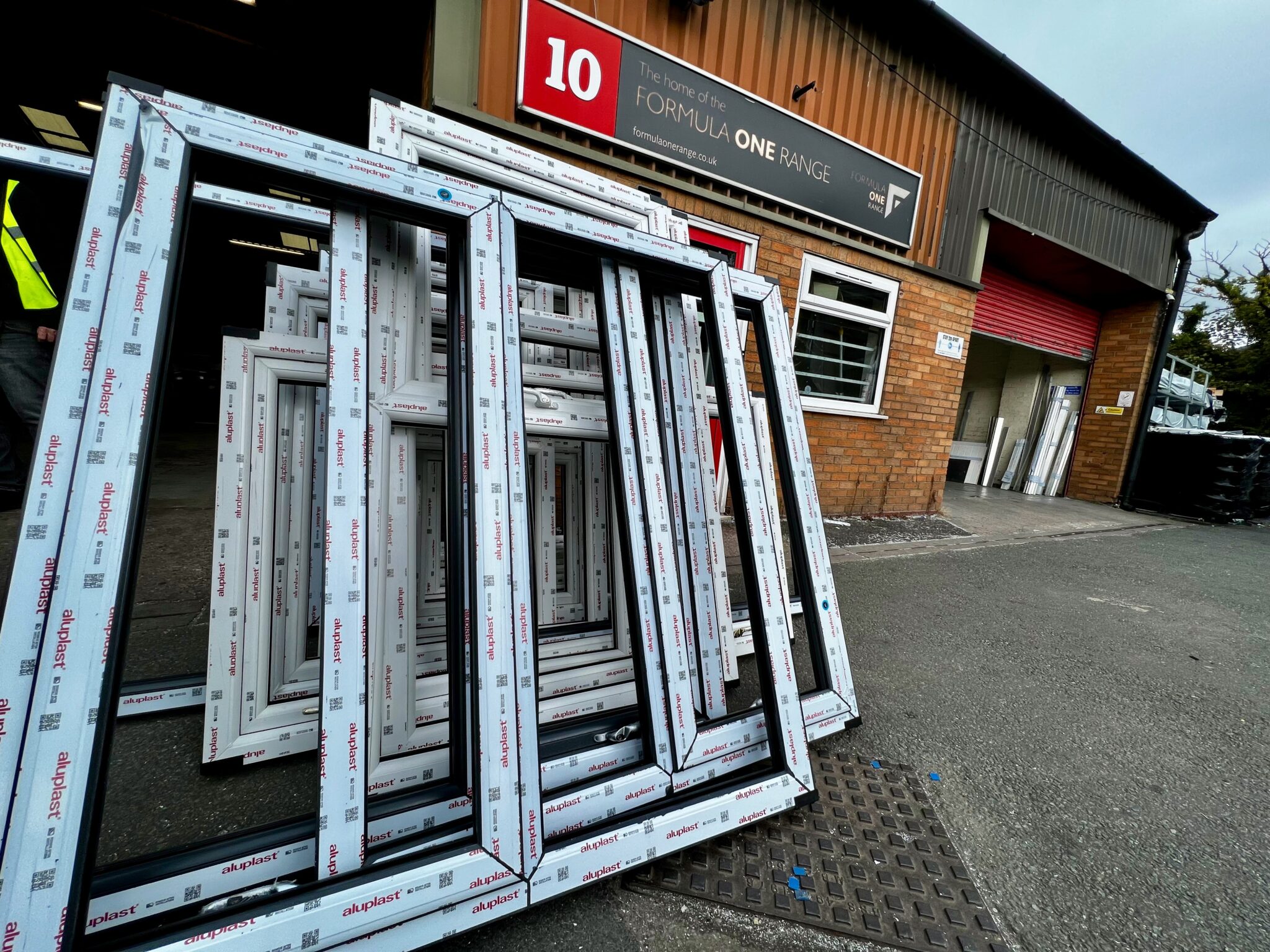 Meet the standards you expect yourself - Aluplast